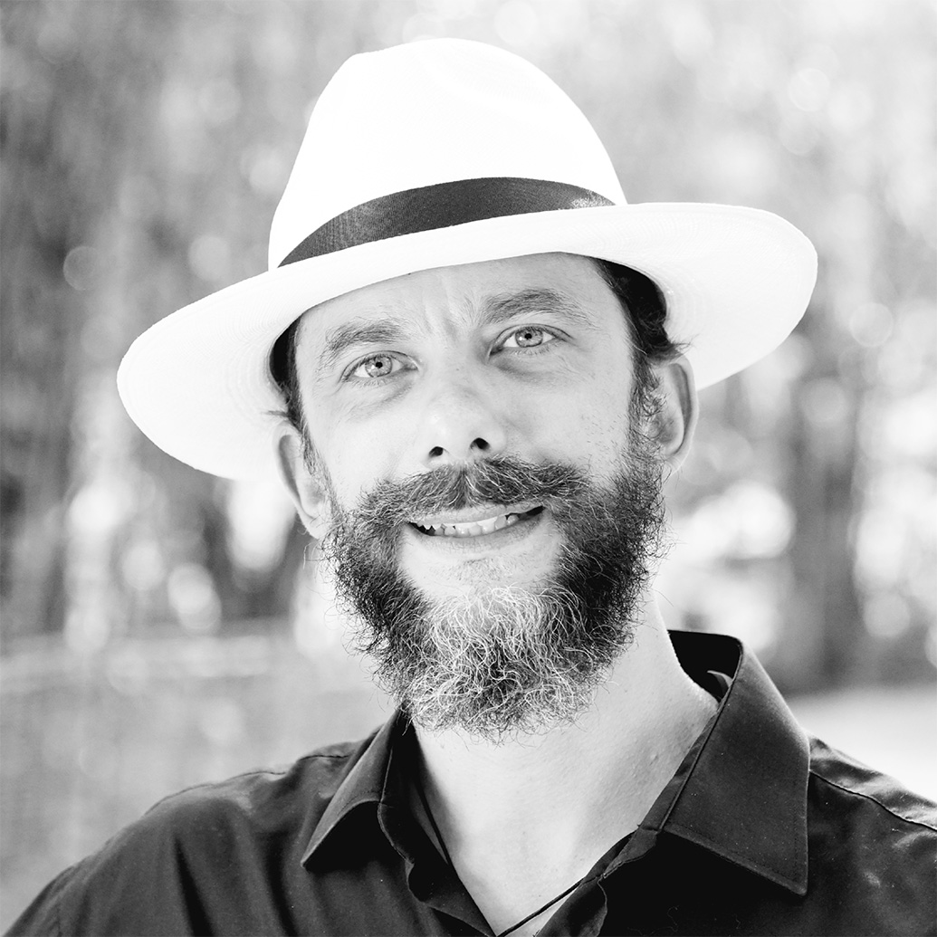 David Dubois - vāhana वाहन